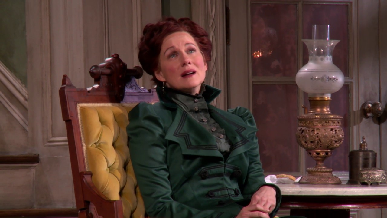 Feliz recuerdo entre aplausos. Desde Broadway con Laura Linney en La ...